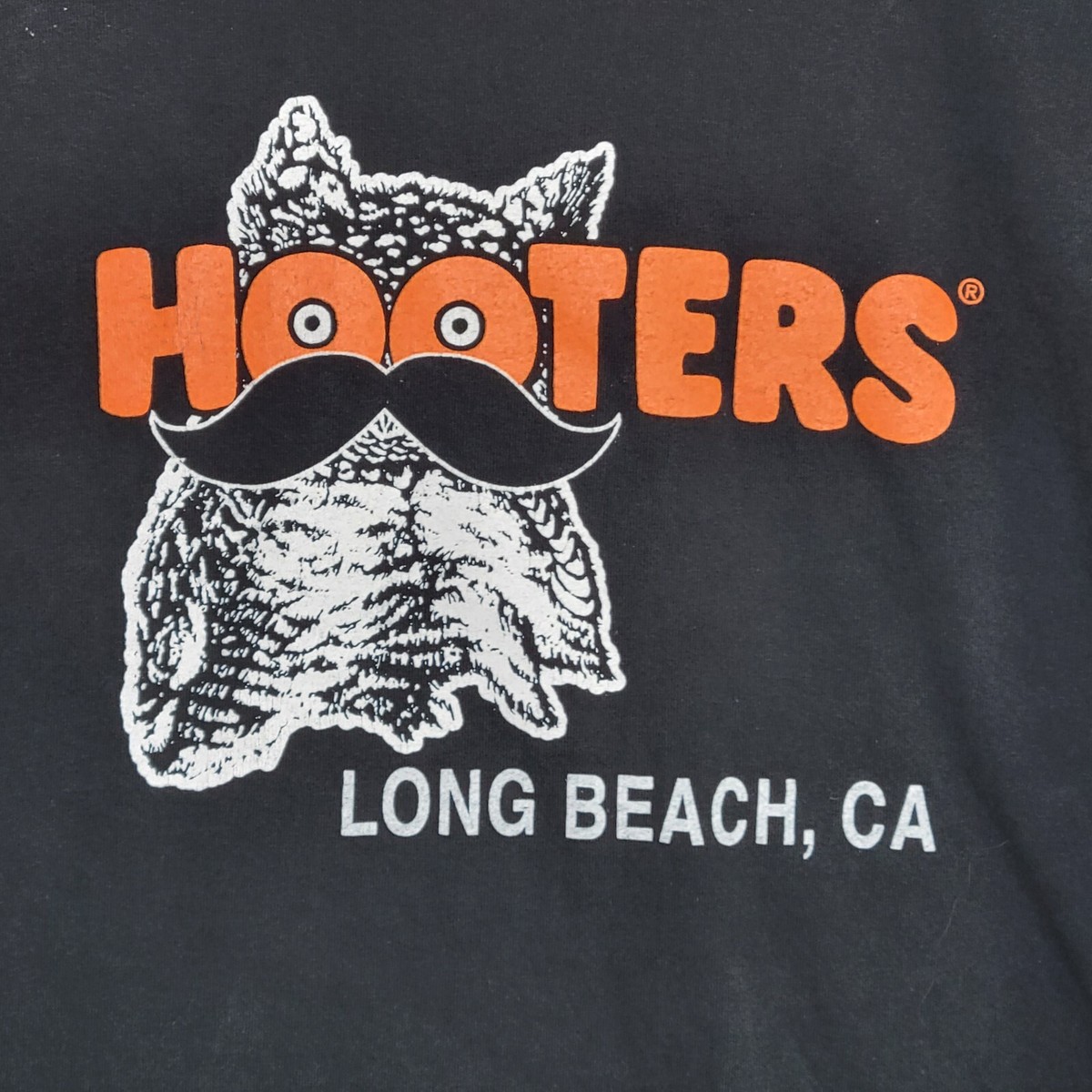 Black Hooters Logo 233 Hooters Logo Stock Vectors And Vector Art