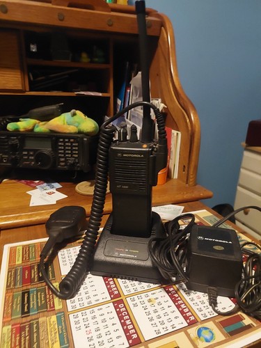 Motorola HT1000 VHF Radio 136-174 MHz w/ Charger & Microphone | eBay