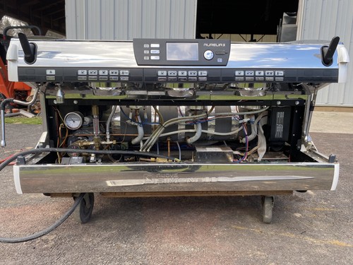 Nuova Simonelli Aurelia ll T3 3 Group Espresso Machine 2015 Model Three ...