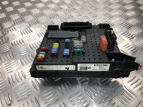 B5 Volvo Fusible Boite Rem H 12217799 8676391 04W512 | eBay