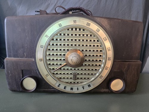 1953 Zenith K526 AM Tube Radio Bakelite Case Art Deco Working USA | eBay