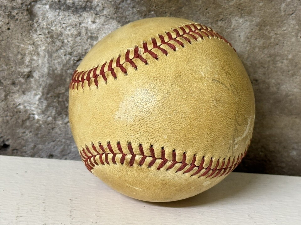 Vintage 1970's Spalding Official Ball National League Charles Feeney ...
