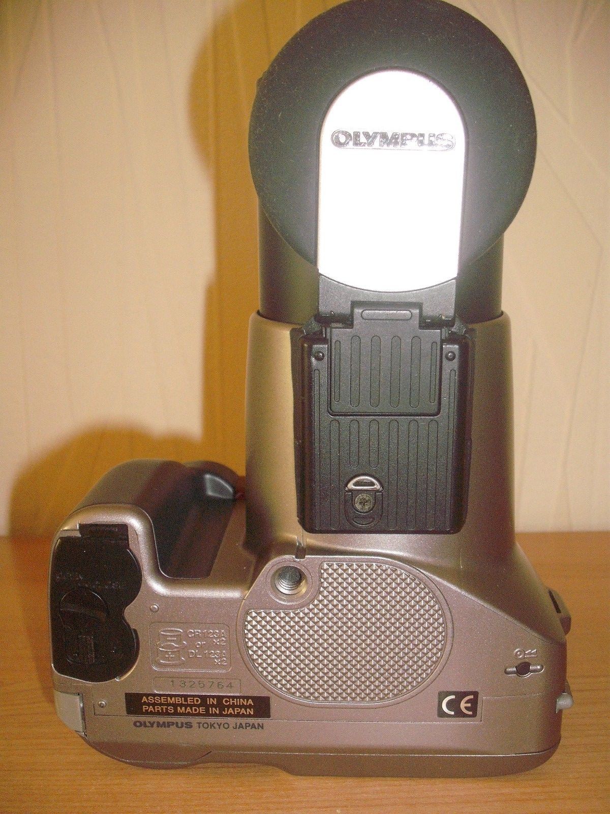 OLYMPUS IS-200 35MM FILM BRIDGE CAMERA~28-110MM ZOOM LENS~BUILT IN ...