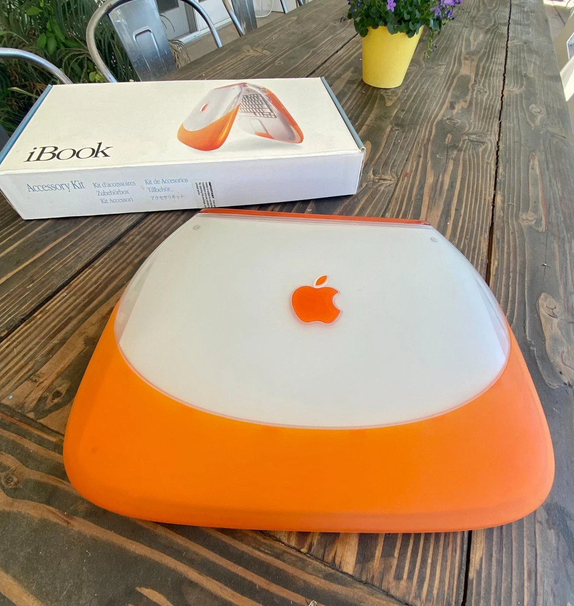 Apple Laptop Orange