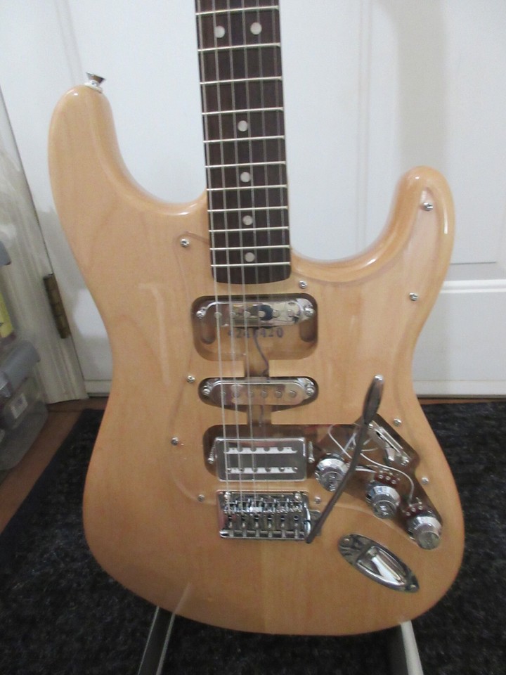 ~Cashified~ Limited-Edition HSS Affinity Squier Stratocaster w/Clear ...