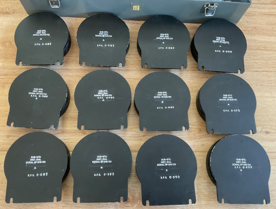 RAF AIRCRAFT BRYANS FLUORESCENT DIALS / COMPARATOR INSTRUMENT TEST SET ...