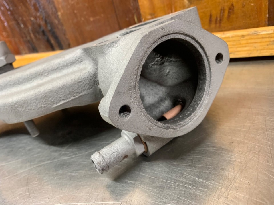Triumph TR6 • Original Water Pump Housing Body, #307095. Used. T8552 | eBay