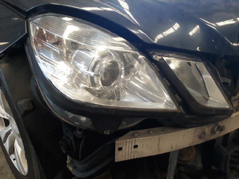 2123320800 achsschenkel vorne rechts für MERCEDES-BENZ CLASE E T-MODEL ...