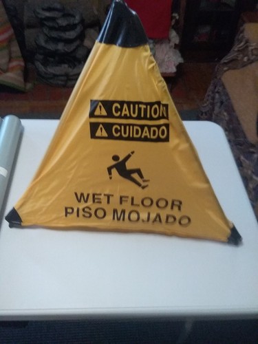 Handy Cone Floor Caution Sign, 18" Tall, English And Spanish ( Lot Of 4 ...