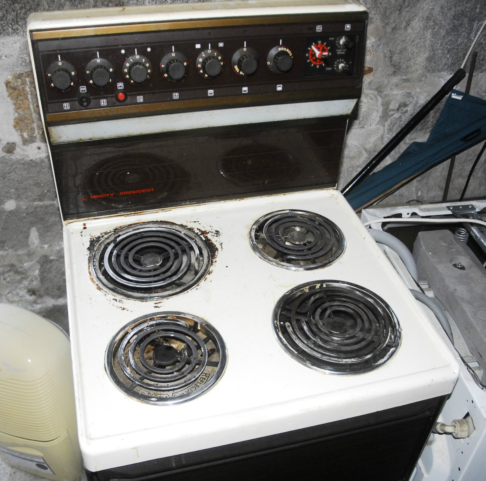 TRICITY PRESIDENT 2557 COOKER SPLIT SO AS TO SELL INDIVIDUAL PARTS:SEE ...