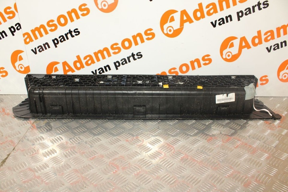 MERCEDES V-CLASS 220 W477 Driver side sliding door step emblem Light | eBay