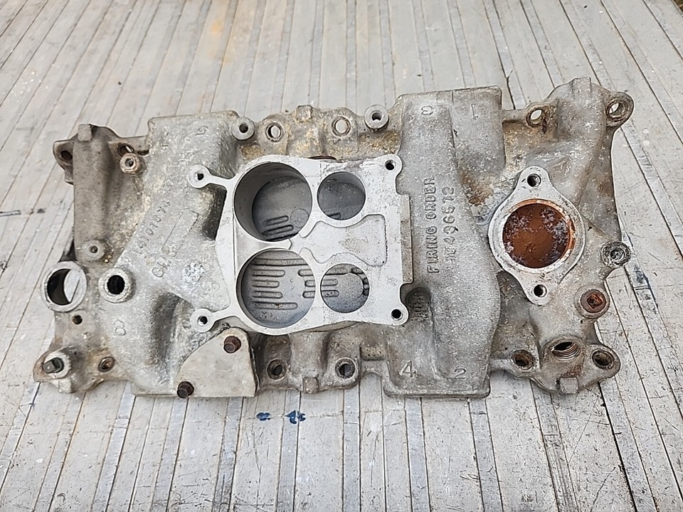 Chevy Small Block Intake Manifold 4 Barrel Carburetor OEM Tbi Heads ...