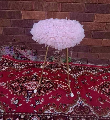 VINTAGE MID CENTURY PINK FLUFFY RIBBON VANITY/DRESSER STOOL SCROLLED ...