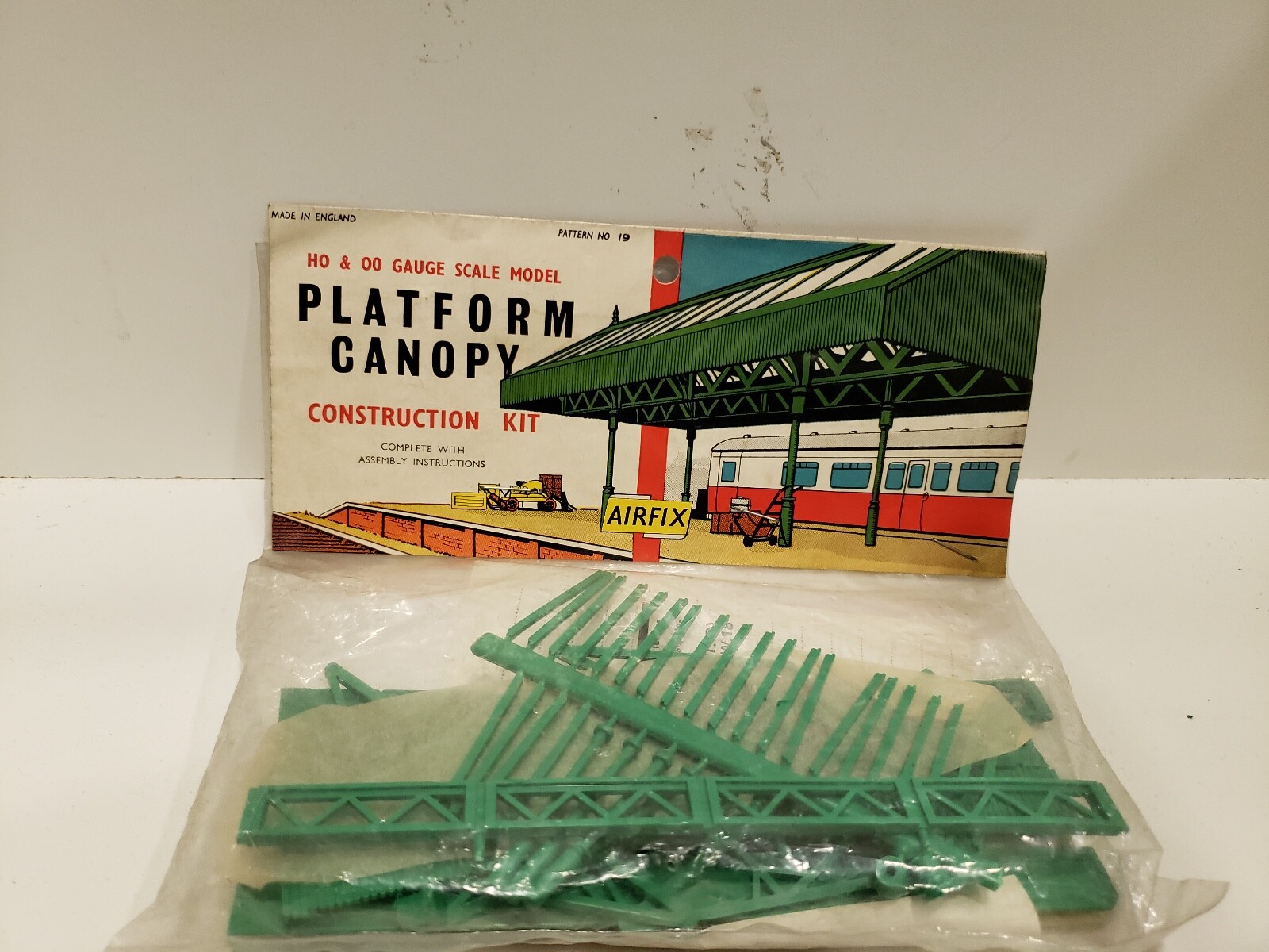 PLATFORM CANOPY HO & OO GAUGE SCALE MODEL KIT MADE BY AIRFIX | eBay