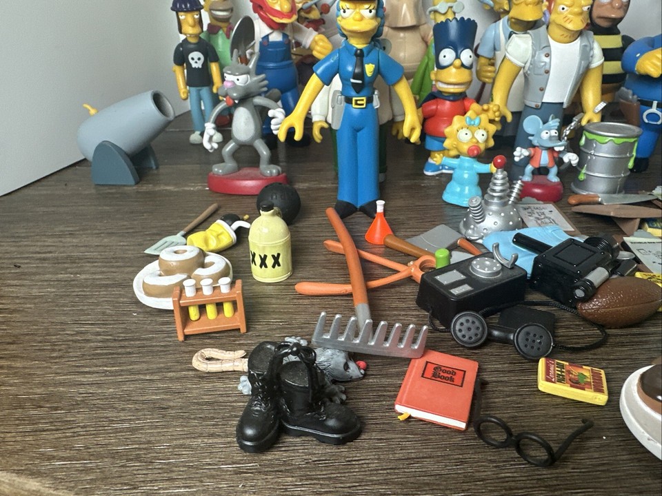 The Simpsons World of Springfield Action Figures Playmates Lot Of 23 ...