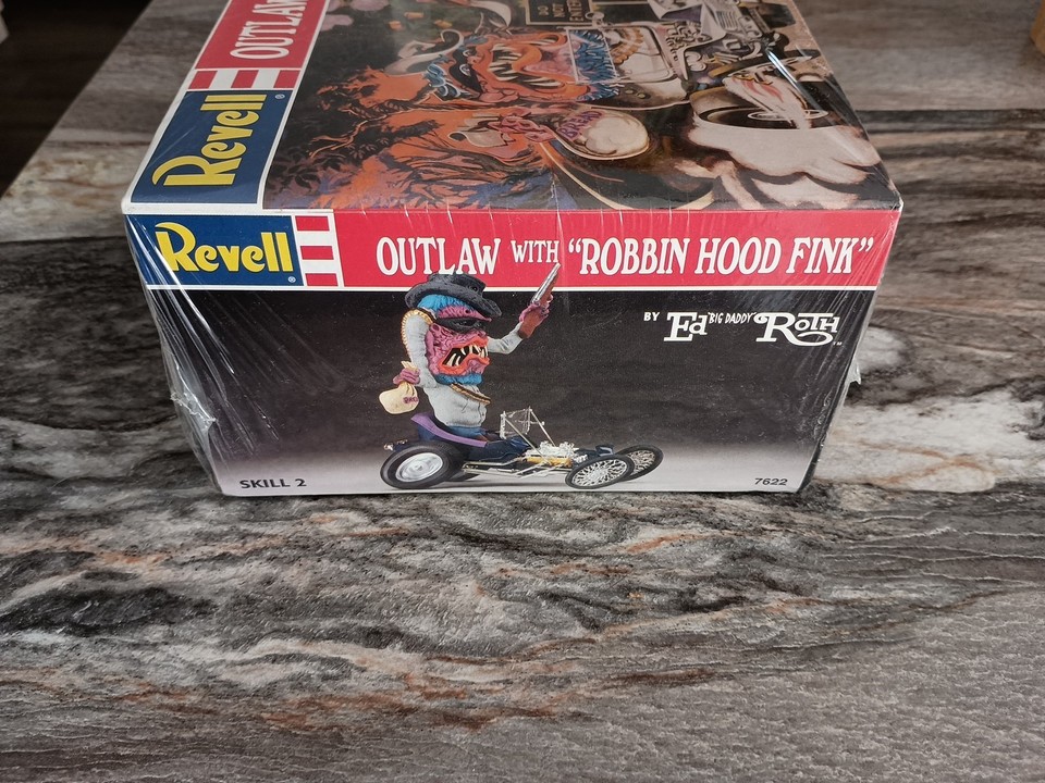 Revell Outlaw Robbin Hood Rat Fink model kit #7622 Ed Big Daddy Roth ...