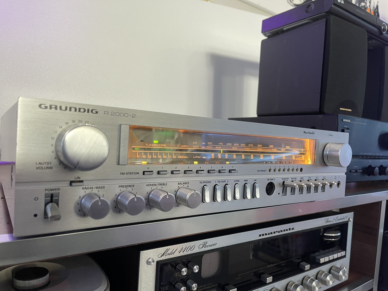 GRUNDIG R2000-2 Stereo Amplifier 2X50 WRMS Vintage 1980 Good Look AM/FM ...