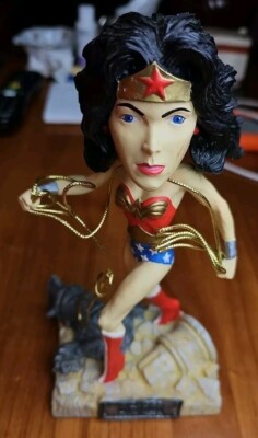 2004 DC Comics Wonder Woman Headstrong Heroes Dynamic Bobbleheads | eBay