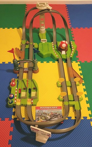 Hot Wheels Mario Kart Circuit Track Set | eBay