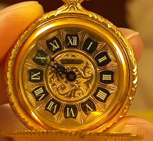 Women’s Vintage Wind Up Art Deco Chateau Pocket Watch/Swiss Made? Ticks ...