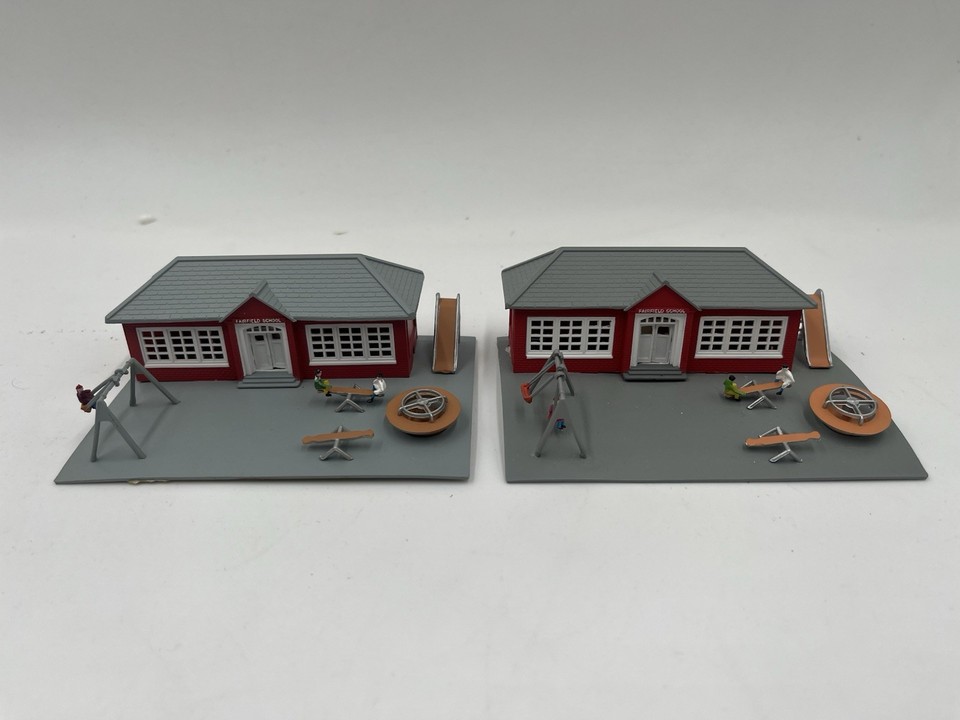 Mehano Pola Bachmann N Scale Lot Of Buildings towers train layout over ...