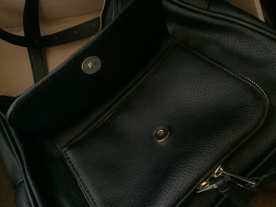 Ladies RJR John Rocha Black Leather Cross The Body Handbag In Excellent ...