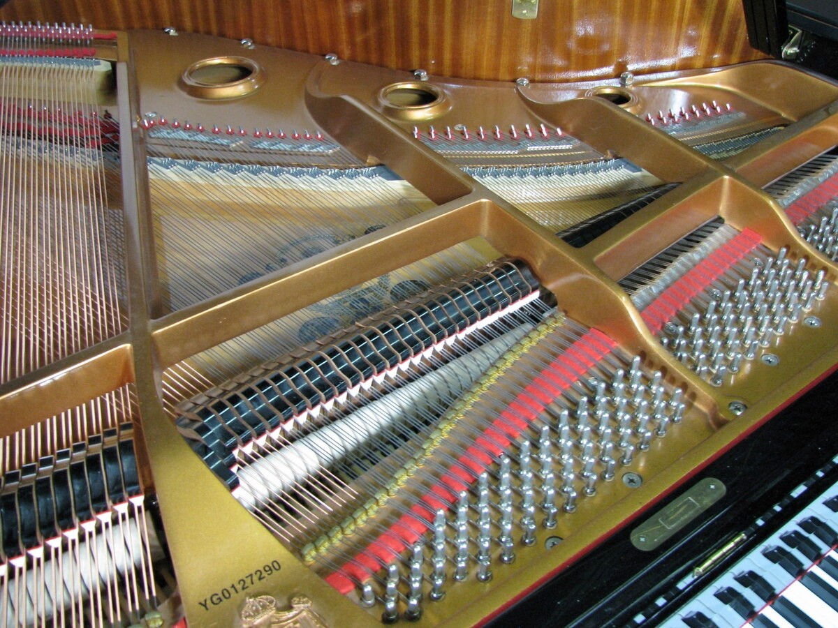 Knabe Baby Grand Piano Model KN-520; Gloss Black With Bench ...