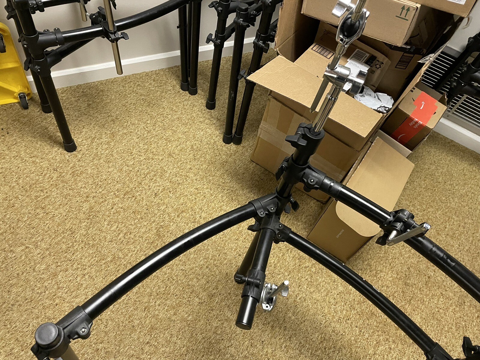 Roland MDS-9 V-Drum Rack Fully Loaded, 2 Cymbal Arms, 4 Pad Mounts ...