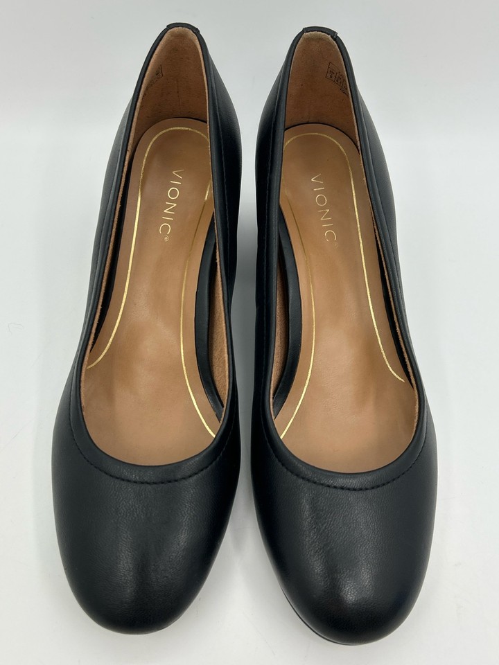 VIONIC NWOB Size 9 Black Women Classic Leather Block Heel Round Toe ...