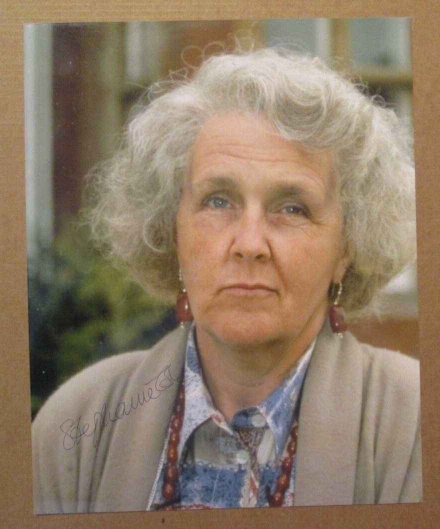 Stephanie Cole's Instagram, Twitter & Facebook on IDCrawl