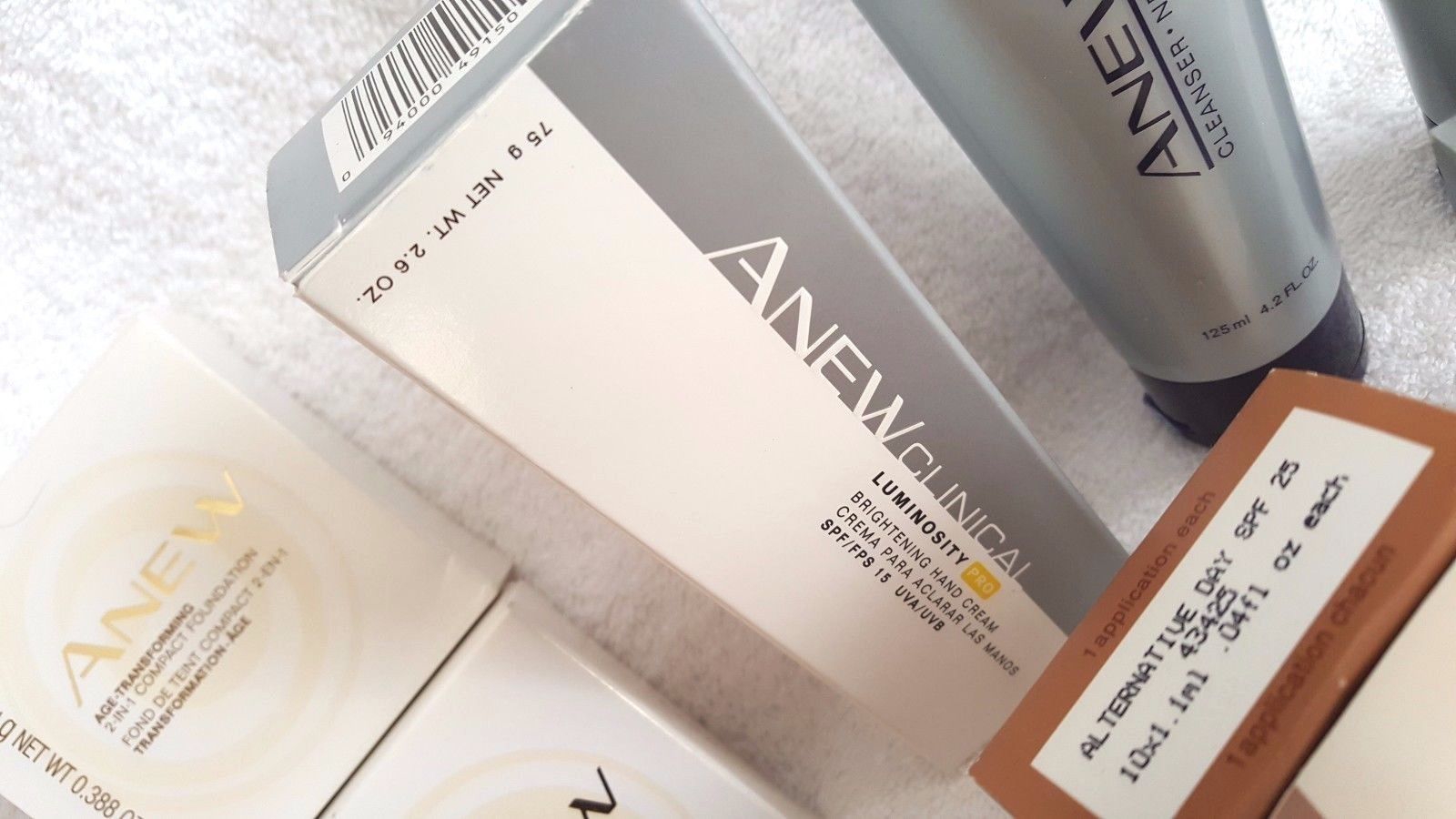 10 PC LOT ANEW AVON Alternative Genics Foundation Cleanser Luminosity ...