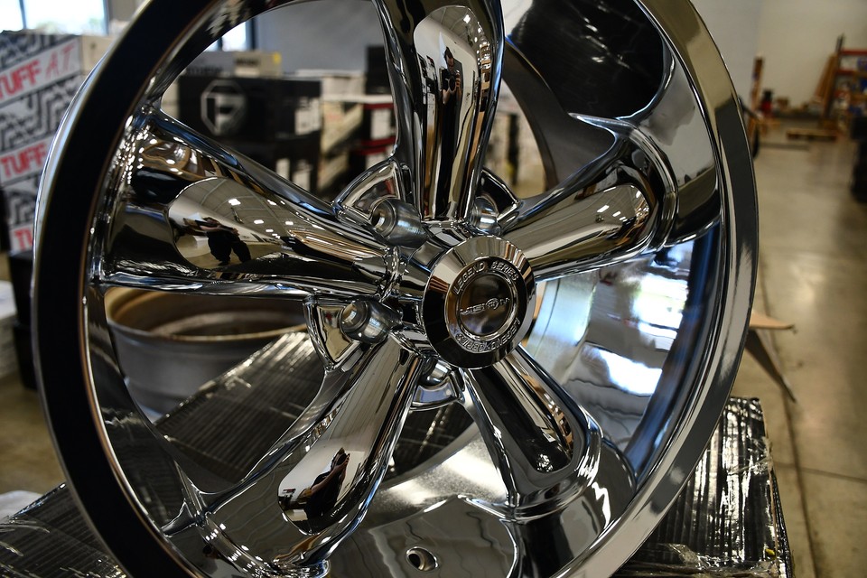Single 18x8.5 Vision 142 (Legends) Chrome Wheel 5x4.5/5x114.3 Rim ...