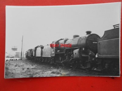 PHOTO LMS HUGHES CRAB 2-6-0 LOCO NO 42909 | eBay UK