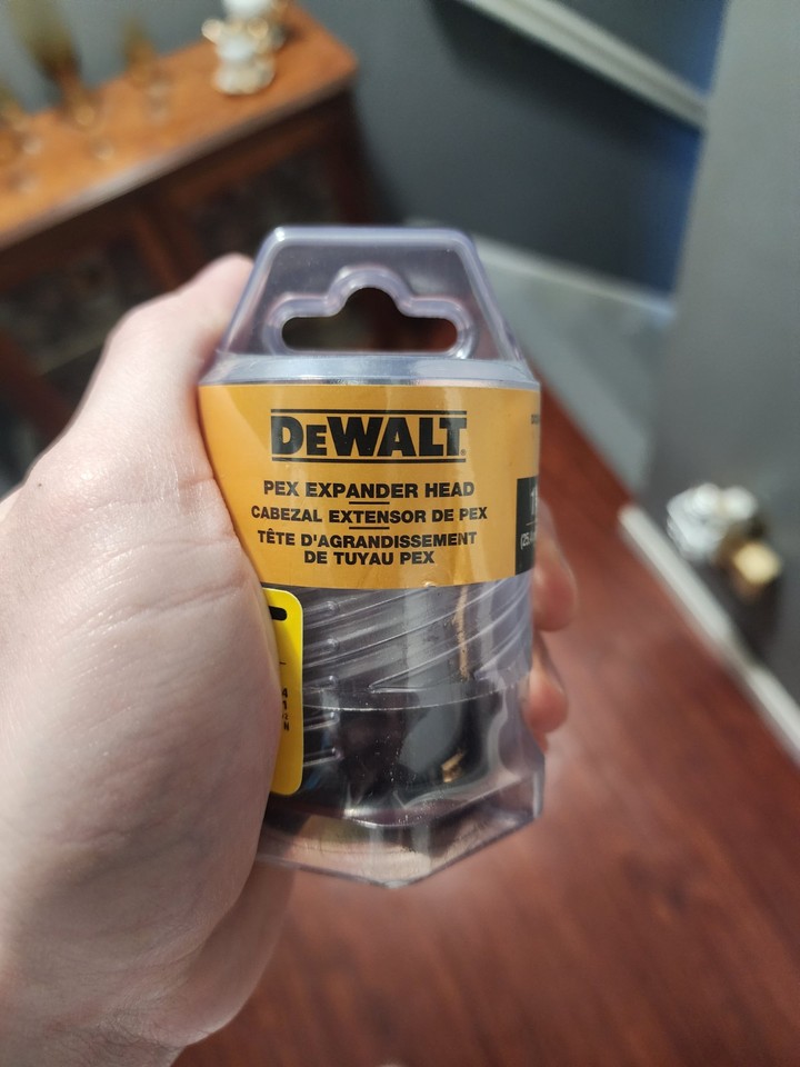 AUTHENTIC NEW SEALED DeWALT PEX Expander Head 1" DCE4001 For Use With ...