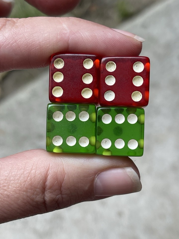 Vintage Lot of 4 Dice Apple Green & RED Bakelite Translucent 1/2 inch ...