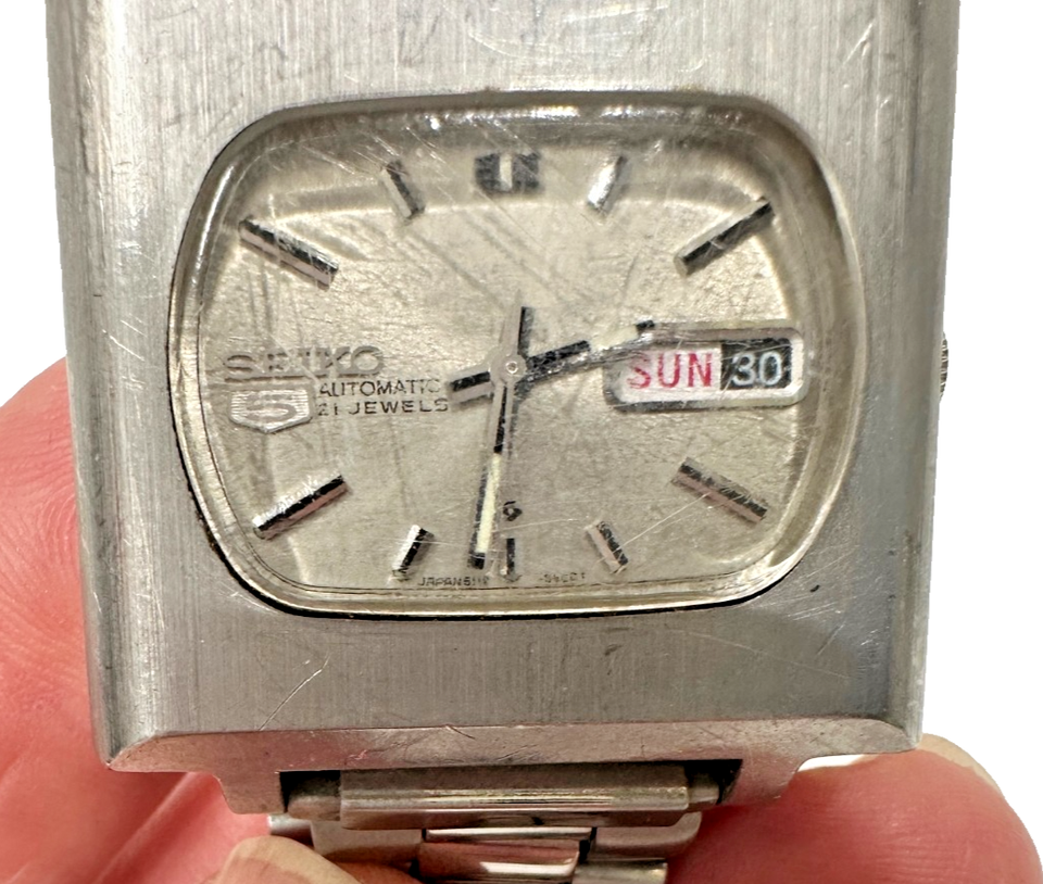 Vintage TV Shape Seiko 5 Automatic 6119-5401 Day/Date Men's Wrist Watch ...