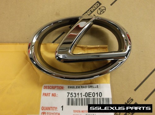 Lexus RX330 RX350 (NAP) (2004-2009) OEM Genuine FRONT Grille "L" LOGO ...