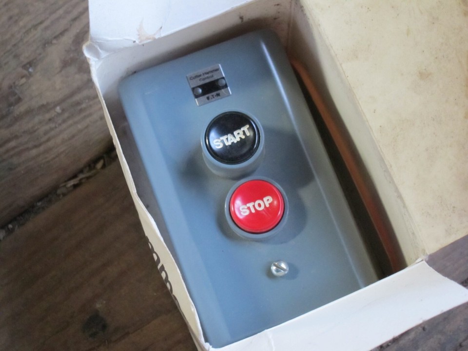 NEW CUTLER-HAMMER 10250H2979 STANDARD DUTY PUSHBUTTON START-STOP ...