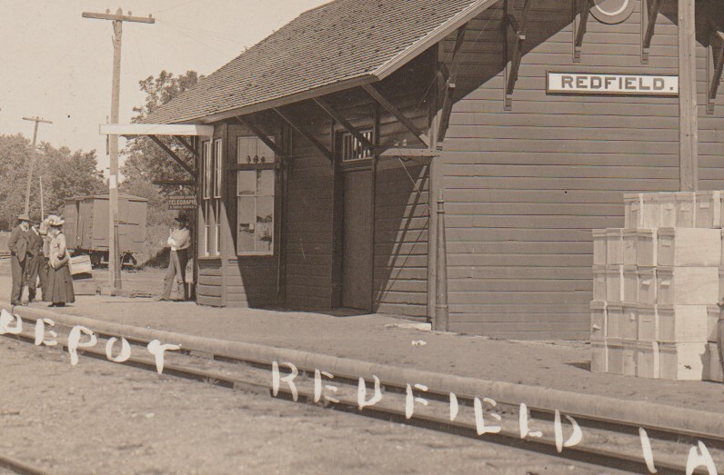 Redfield IOWA RPPC 1908 DEPOT Train Station CM&StP RR Railroad Freight ...
