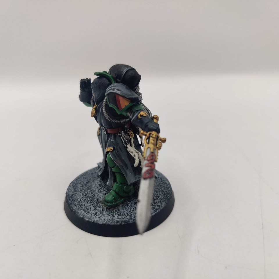 Warhammer 40k Salamanders Primaris Librarian in Phobos Armour - Painted ...