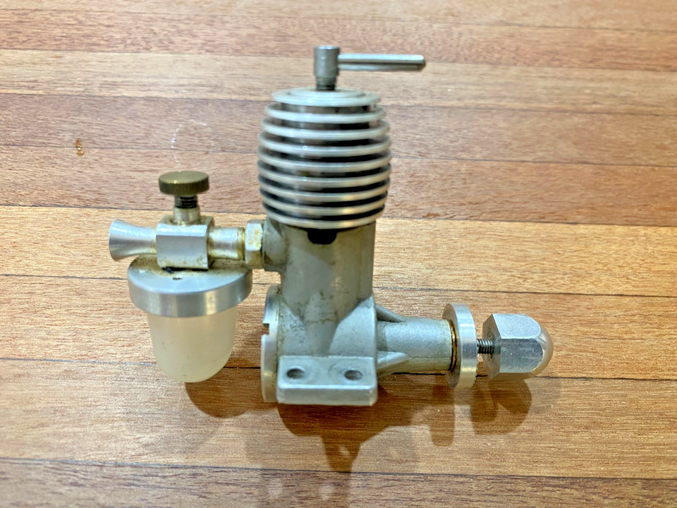 Vintage Doonside Mills 0.75 Diesel Engine damaged for parts or ...