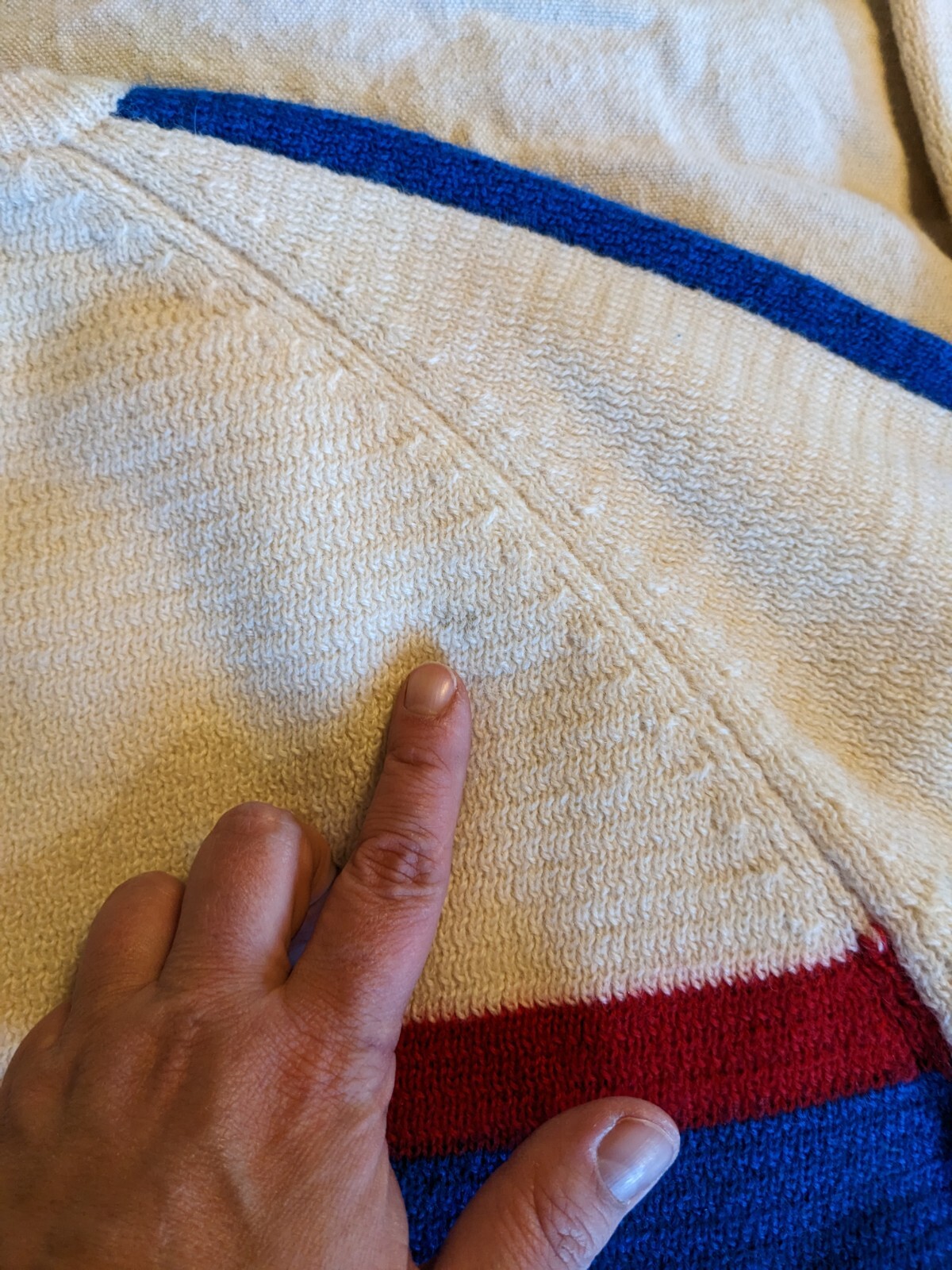 VTG BOSTON TRADERS Wool Red White Blue V-Neck Raglan Sleeve Ski Sweater ...