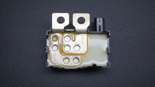 GENUINE MERCEDES BENZ FUSE BOX RELAY MODULE REGULATOR A0009822223 ...