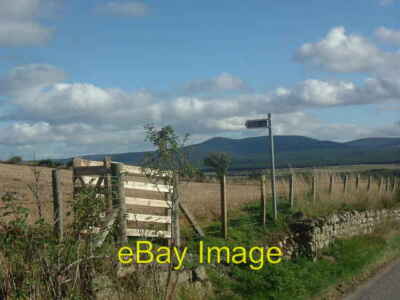 Photo 6x4 Footpath to Tom's Cairn Finzean From Finzean road. c2006 ...