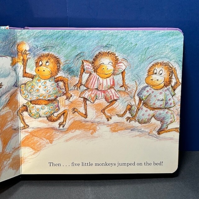 Five Little Monkeys Jumping on the Bed Eileen Christelow 2004 Padded ...