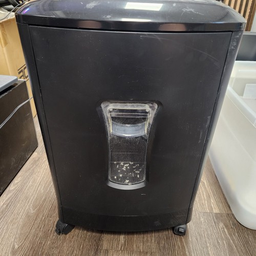 OfficeMax OM04692 16 Sheet Micro Cut Shredder | eBay