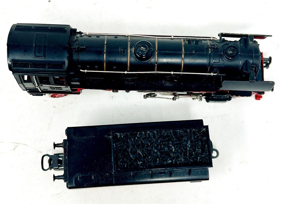 Marklin 23014 European HO Scale 2-6-2 Steam Locomotive and Tender | eBay