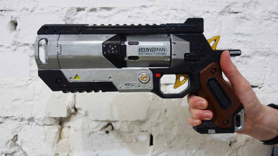 Wingman Revolver pistol prop replica with moving parts from Apex ...