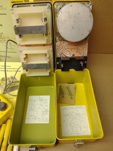 Victoreen geiger counter kit CDV777, includes CDV700/715, headphones ...