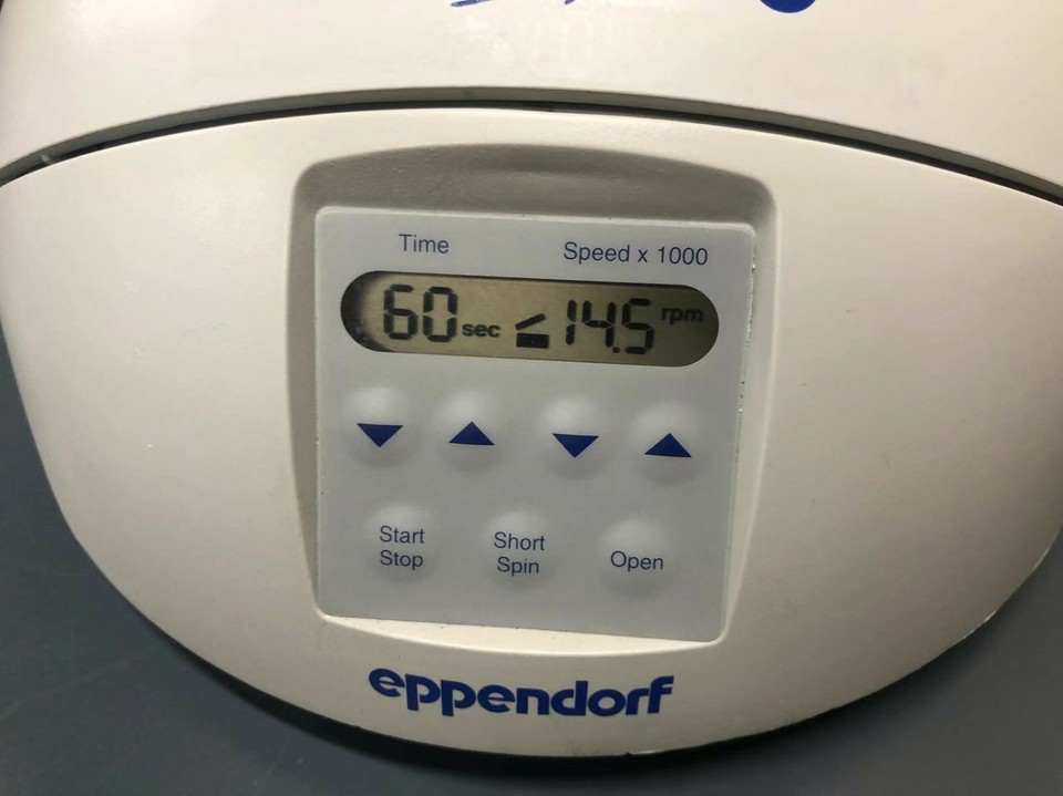 Eppendorf AG Mini Spin Plus 5453 Centrifuge, 22331 Hambrug Speed x1000 ...